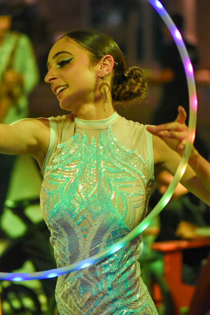 HULA HOOPS - Aura Entertainment